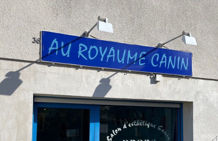 Caisson enseigne pour mur, plat ou galbé à Metz Sud ou à proximité